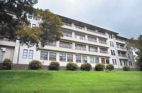 Kula Hospital worker tests positive for virus | News, Sports, Jobs ...